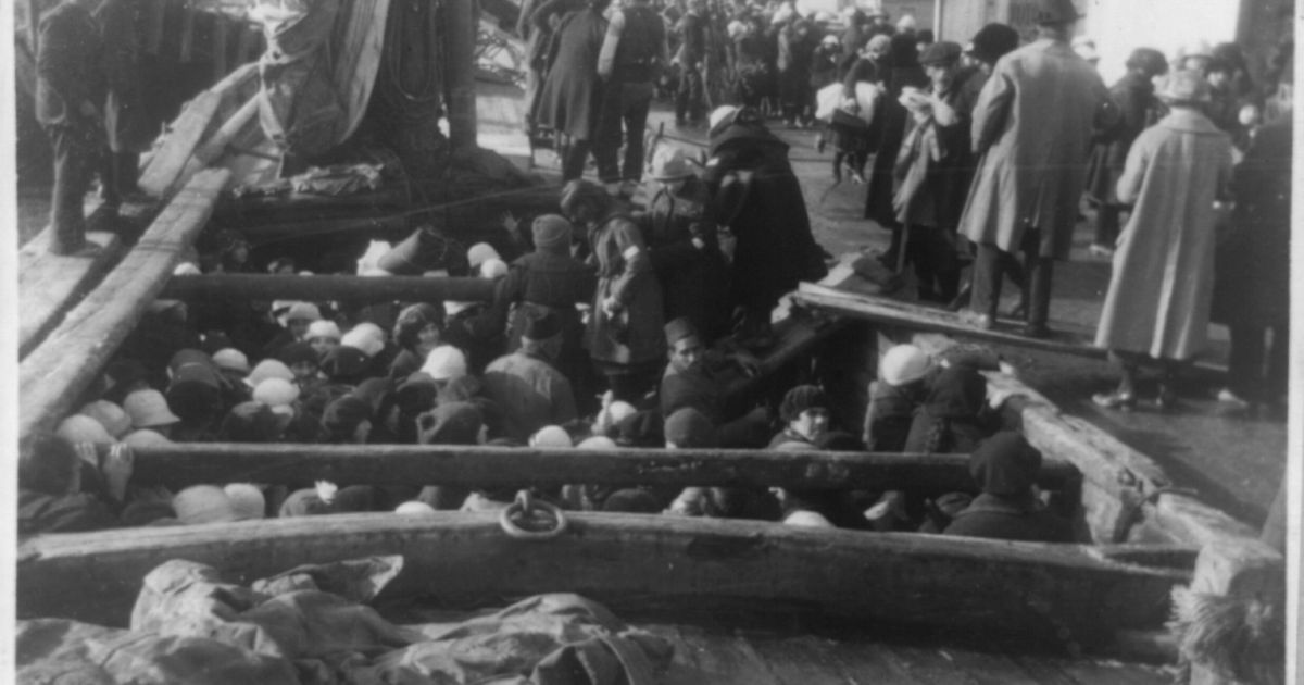 Ethnic Cleansing and Its Alternatives in Wartime: A Comparison of the ...