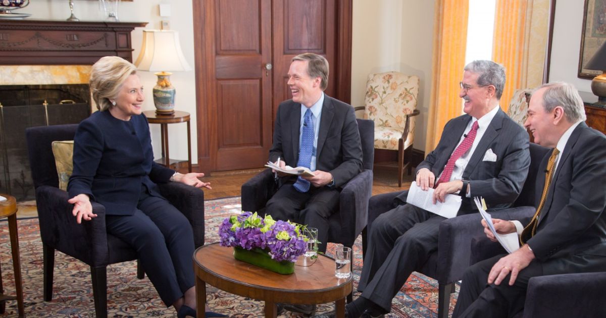 Nicholas Burns welcomes Secretary Hillary Rodham Clinton to Harvard ...