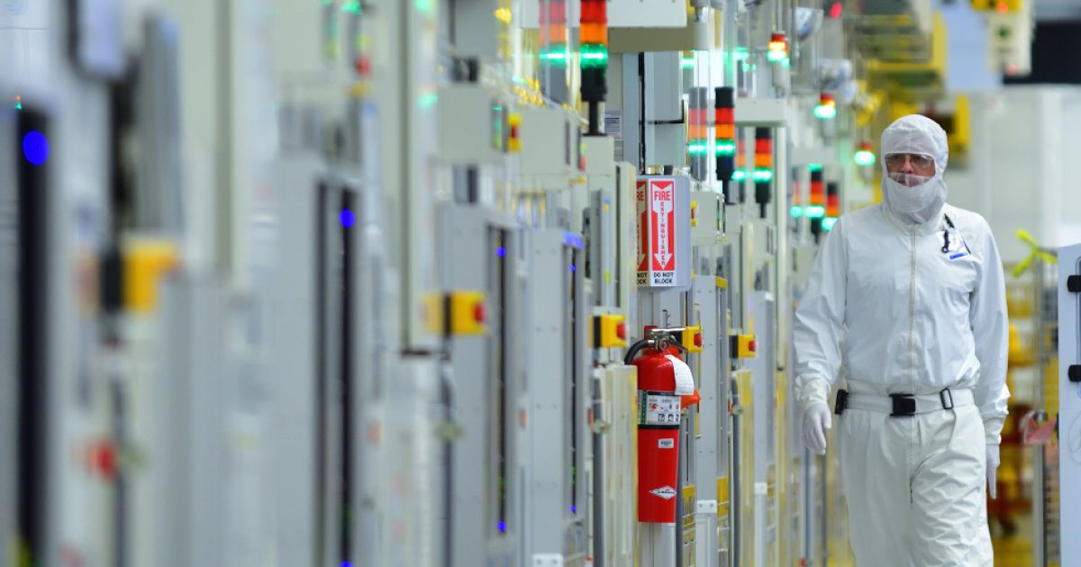 Made in the USA: Revitalizing the Domestic Semiconductor Industry | The ...